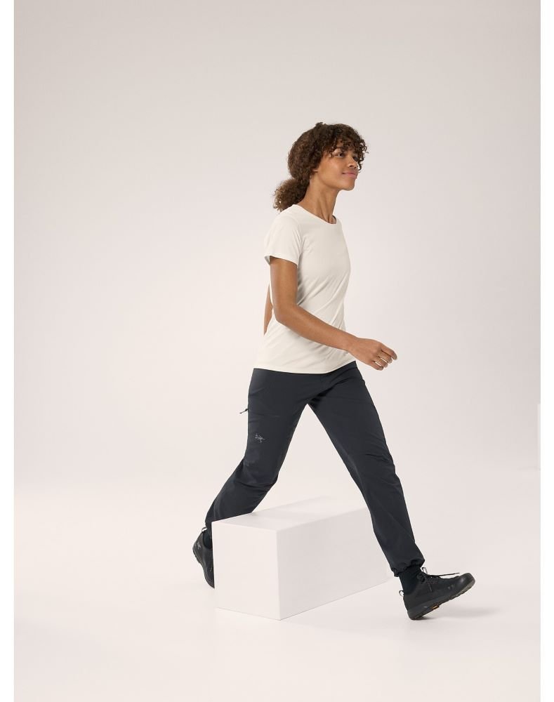 Taema Crew Neck Shirt SS Women's – Arctic Silk Heather – Arc'teryx ...