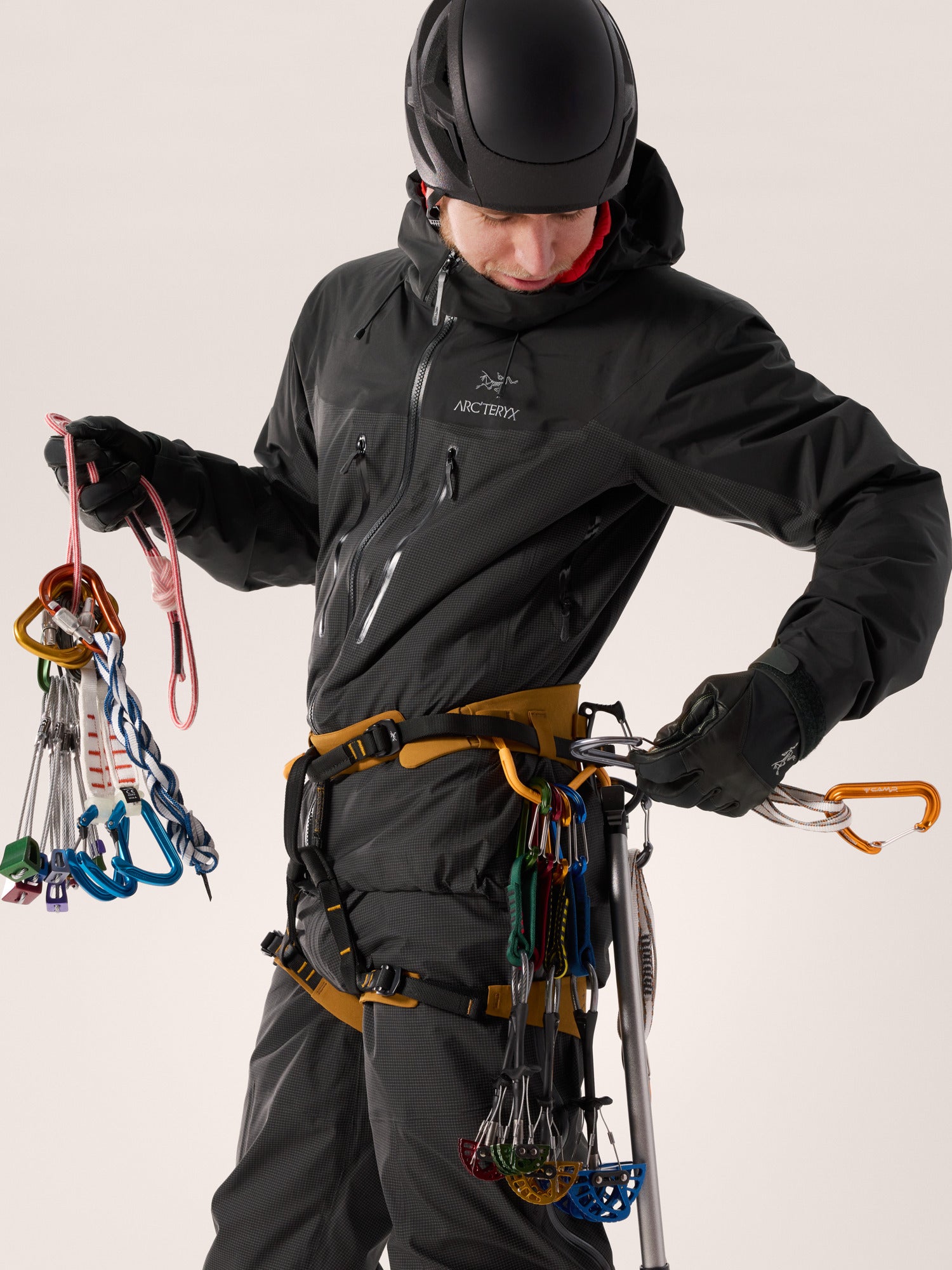 Arc'teryx Men's Waterproof Alpha Jacket Black – Black – Arc'teryx Australia
